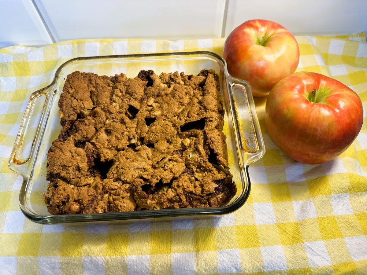 Easy Apple Bars Recipe - Real Life of Lulu